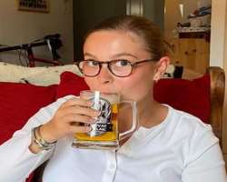 Millie Innes Birthday, Real Name, Age, Weight, Height, Family, Facts ...