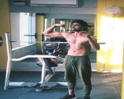 Mohit Nain Birthday, Real Name, Age, Weight, Height, Family, Facts ...