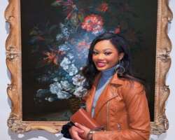 Mona Swain Birthday, Real Name, Age, Weight, Height, Family, Facts ...