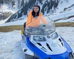 Nalini Negi Birthday, Real Name, Age, Weight, Height, Family, Facts ...