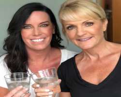 Pam Stepnick Birthday, Real Name, Age, Weight, Height, Family, Facts ...