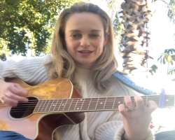 Penny McNamee Birthday, Real Name, Age, Weight, Height, Family, Facts ...