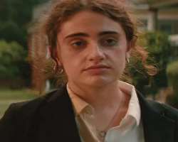 Rachel Sennott Birthday, Real Name, Age, Weight, Height, Family, Facts ...