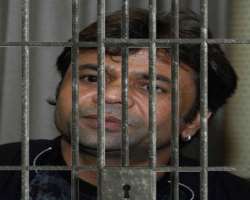 Rajpal Yadav Birthday, Real Name, Age, Weight, Height, Family, Facts ...