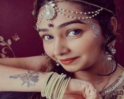 Reeta Prajapati Birthday, Real Name, Age, Weight, Height, Family, Facts ...