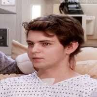 Robbie Kay Birthday, Real Name, Age, Weight, Height, Family, Facts ...
