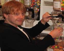 Rupert Grint Birthday, Real Name, Age, Weight, Height, Family, Facts ...