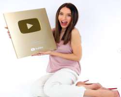 Shea Whitney Birthday, Real Name, Age, Weight, Height, Family, Facts ...