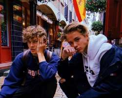 Sidney Dunk Birthday, Real Name, Age, Weight, Height, Family, Facts ...