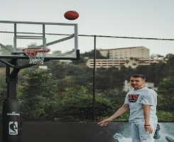 Simon Minter Birthday, Real Name, Age, Weight, Height, Family, Facts ...