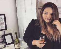 Susan Prieto Birthday, Real Name, Age, Weight, Height, Family, Facts ...