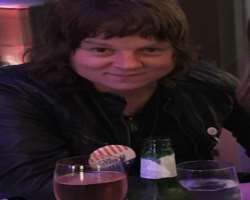 Terry McDermott (Singer) Birthday, Real Name, Age, Weight, Height ...