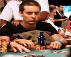 Tobey Maguire Birthday, Real Name, Age, Weight, Height, Family, Facts ...