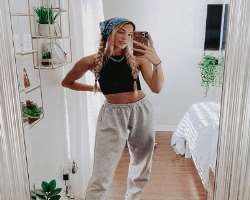 Victoria Bachlet Birthday, Real Name, Age, Weight, Height, Family ...