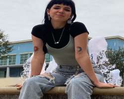 Yeah I m Caroline Birthday, Real Name, Age, Weight, Height, Family ...