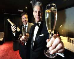 Mark Benton Birthday, Real Name, Age, Weight, Height, Family, Facts ...